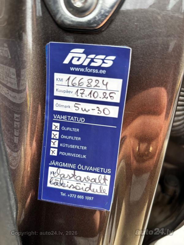 Brown Audi A4 2018 in Tallinn, with an engine capacity of 2.00 L and mileage of 179 thousand km for 16100 €, photo 10 on AUTOMOTO.COM.LV