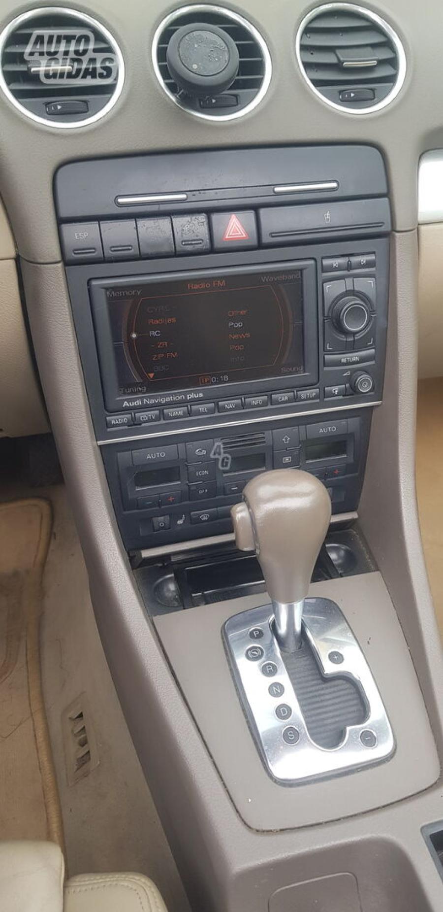 Audi A4 2004 Panevēža, ar dzinēja tilpumu 2.50 L un nobraukumu 266 tūkst. km par 2700 €, foto 16 vietnē AUTOMOTO.COM.LV