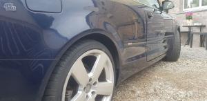 Audi A4 2004 Panevēža, ar dzinēja tilpumu 2.50 L un nobraukumu 266 tūkst. km par 2700 €, foto 22 vietnē AUTOMOTO.COM.LV