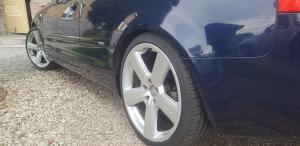 Audi A4 2004 Panevēža, ar dzinēja tilpumu 2.50 L un nobraukumu 266 tūkst. km par 2700 €, foto 23 vietnē AUTOMOTO.COM.LV