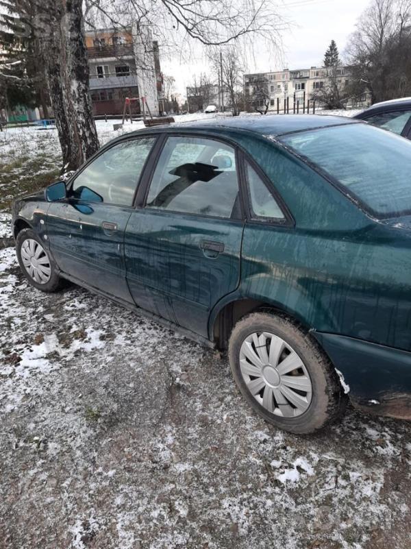 Green Audi A4 1996 in Cesis, with an engine capacity of 1.80 L and mileage of 349 thousand km for 550 €, photo 6 on AUTOMOTO.COM.LV