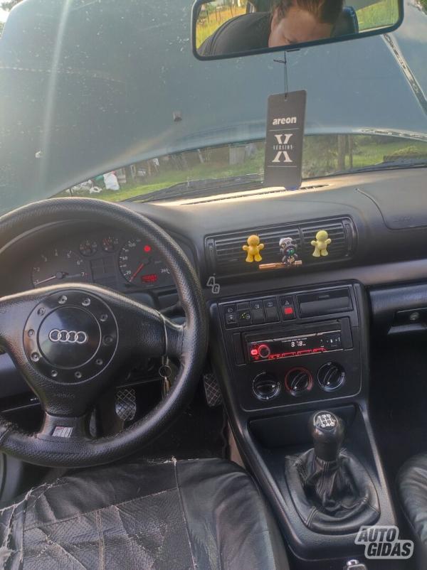 Green Audi A4 1995 in Vilnius, with an engine capacity of 1.80 L and mileage of 404 thousand km for 1200 €, photo 1 on AUTOMOTO.COM.LV