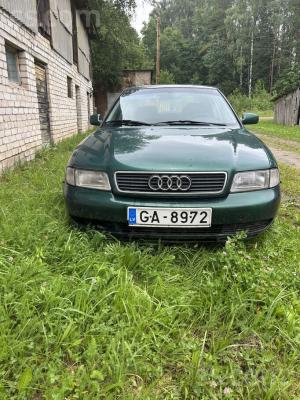 Green Audi A4 1995 in Ludza, with an engine capacity of 1.60 L and mileage of 400 thousand km for 350 €, photo  on AUTOMOTO.COM.LV