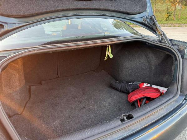 Zaļš Audi A4 1995 Akmenė, ar dzinēja tilpumu 1.78 L un nobraukumu 294 tūkst. km par 650 €, foto 9 vietnē AUTOMOTO.COM.LV