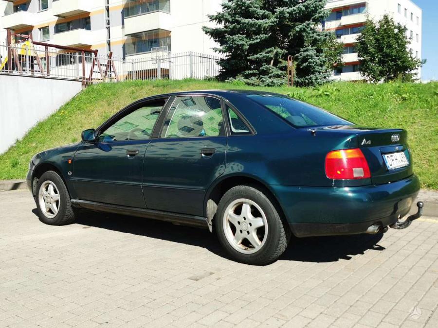 Зеленый Ауди А4 1995 в Вильнюс, объемом двигателя 1.60 л и пробегом 220 тыс. км за 800 €, фото 4 на AUTOMOTO.COM.LV