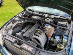 Green Audi A4 1995 in Tallinn, with an engine capacity of 0.00 L and mileage of 279 thousand km for 950 €, photo 9 on AUTOMOTO.COM.LV