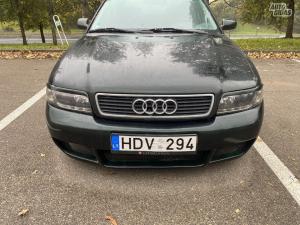 Green Audi A4 1995 in Kaunas, with an engine capacity of 1.80 L and mileage of 280 thousand km for 1700 €, photo 3 on AUTOMOTO.COM.LV