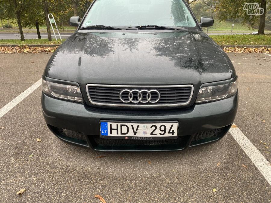 Green Audi A4 1995 in Kaunas, with an engine capacity of 1.80 L and mileage of 280 thousand km for 1700 €, photo 3 on AUTOMOTO.COM.LV