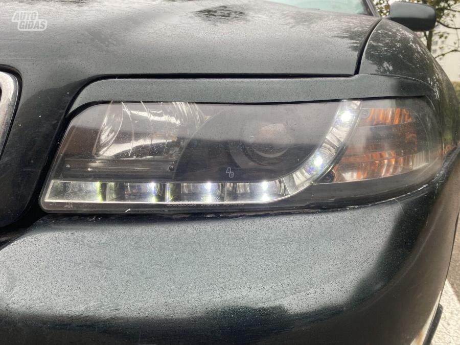 Green Audi A4 1995 in Kaunas, with an engine capacity of 1.80 L and mileage of 280 thousand km for 1700 €, photo 11 on AUTOMOTO.COM.LV
