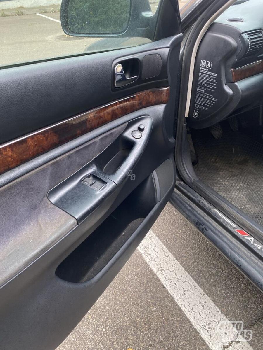 Green Audi A4 1995 in Kaunas, with an engine capacity of 1.80 L and mileage of 280 thousand km for 1700 €, photo 15 on AUTOMOTO.COM.LV