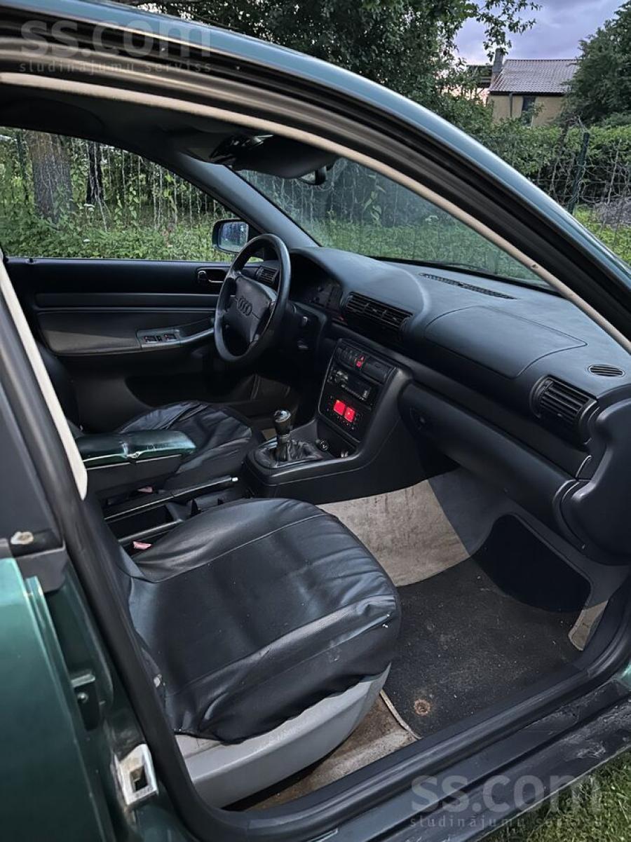 Green Audi A4 1997 in Bauska, with an engine capacity of 1.80 L and mileage of 369 thousand km for 1000 €, photo 9 on AUTOMOTO.COM.LV