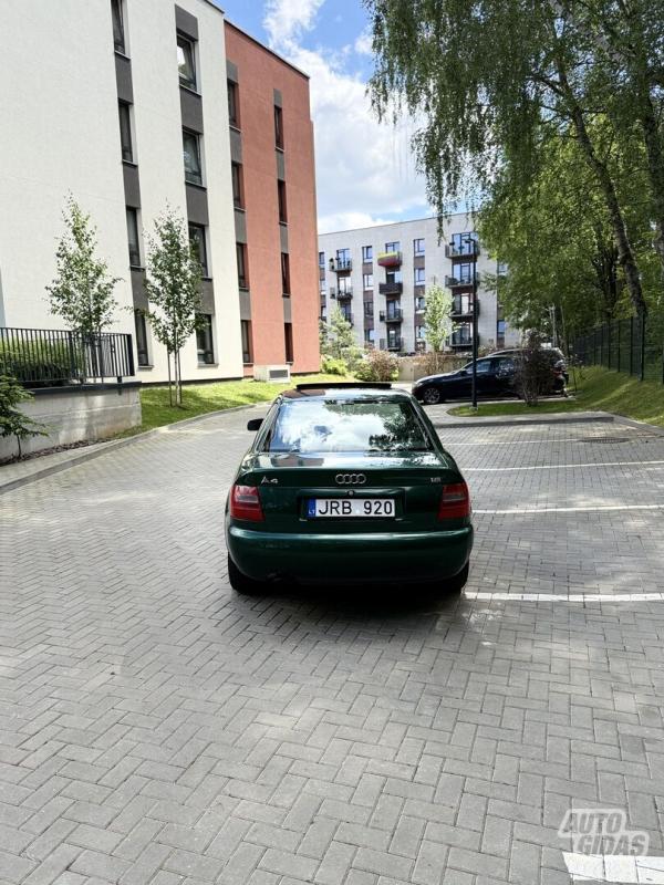 Зеленый Ауди А4 1997 в Вильнюс, объемом двигателя 1.60 л и пробегом 200 тыс. км за 870 €, фото 4 на AUTOMOTO.COM.LV