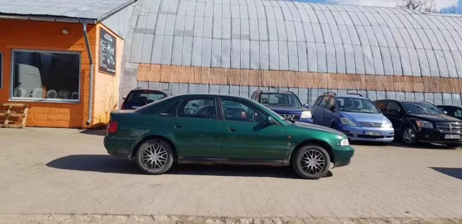 Green Audi A4 1997 in Valmiera, with an engine capacity of 1.90 L and mileage of 355 thousand km for 750 €, photo 3 on AUTOMOTO.COM.LV
