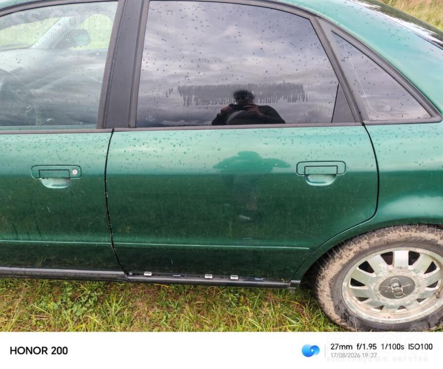 Zaļš Audi A4 1997 Rēzekne, ar dzinēja tilpumu 1.80 L un nobraukumu 198 tūkst. km par 750 €, foto 8 vietnē AUTOMOTO.COM.LV