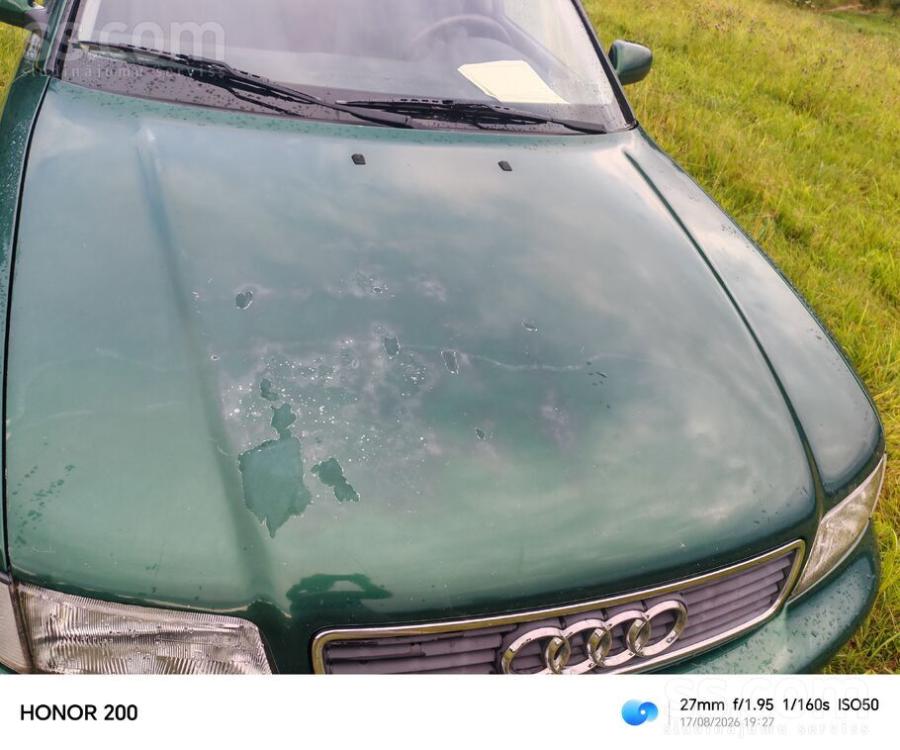 Zaļš Audi A4 1997 Rēzekne, ar dzinēja tilpumu 1.80 L un nobraukumu 198 tūkst. km par 750 €, foto 9 vietnē AUTOMOTO.COM.LV