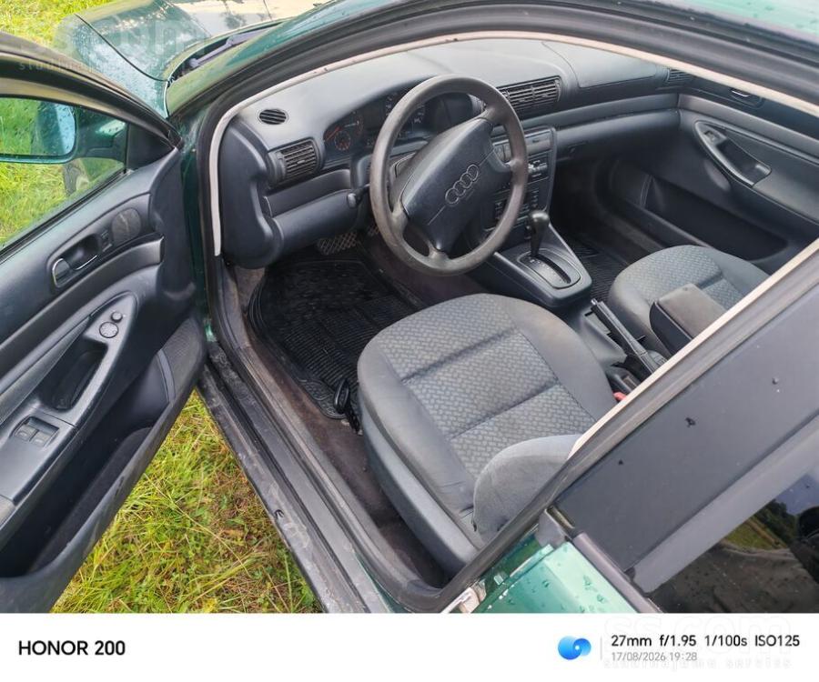 Zaļš Audi A4 1997 Rēzekne, ar dzinēja tilpumu 1.80 L un nobraukumu 198 tūkst. km par 750 €, foto 11 vietnē AUTOMOTO.COM.LV