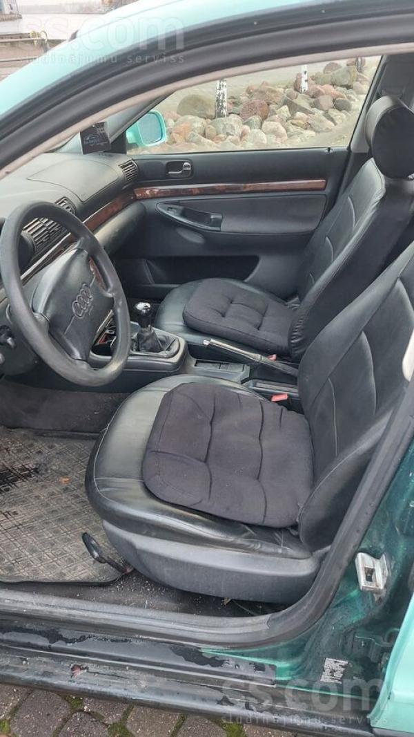Audi A4 1997 Ventspils vietnÄ ZaļŔ Audi A4 1997 Ventspils, ar dzinÄja tilpumu 1.60 L un nobraukumu 317 tÅ«kst. km par 1150 ā¬, foto 7 vietnÄ AUTOMOTO.COM.LV
