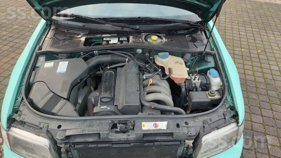 Green Audi A4 1997 in Ventspils, with an engine capacity of 1.60 L and mileage of 317 thousand km for 1150 €, photo 9 on AUTOMOTO.COM.LV