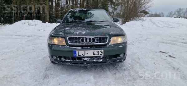 Zaļš Audi A4 2000 Rīga, ar dzinēja tilpumu 1.90 L un nobraukumu 416 tūkst. km par 600 €, foto 1 vietnē AUTOMOTO.COM.LV