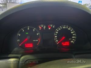 Zaļš Audi A4 2000 Tallina, ar dzinēja tilpumu 1.80 L un nobraukumu 268 tūkst. km par 600 €, foto 12 vietnē AUTOMOTO.COM.LV