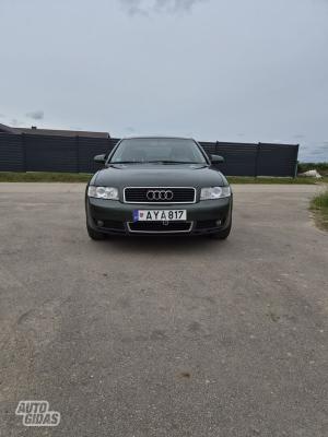 Green Audi A4 2001 in Marijampole, with an engine capacity of 2.00 L and mileage of 291 thousand km for 990 €, photo 3 on AUTOMOTO.COM.LV