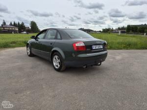 Green Audi A4 2001 in Marijampole, with an engine capacity of 2.00 L and mileage of 291 thousand km for 990 €, photo 7 on AUTOMOTO.COM.LV