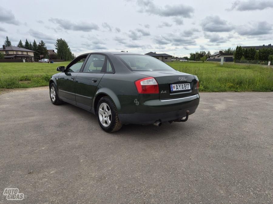 Green Audi A4 2001 in Marijampole, with an engine capacity of 2.00 L and mileage of 291 thousand km for 990 €, photo 7 on AUTOMOTO.COM.LV