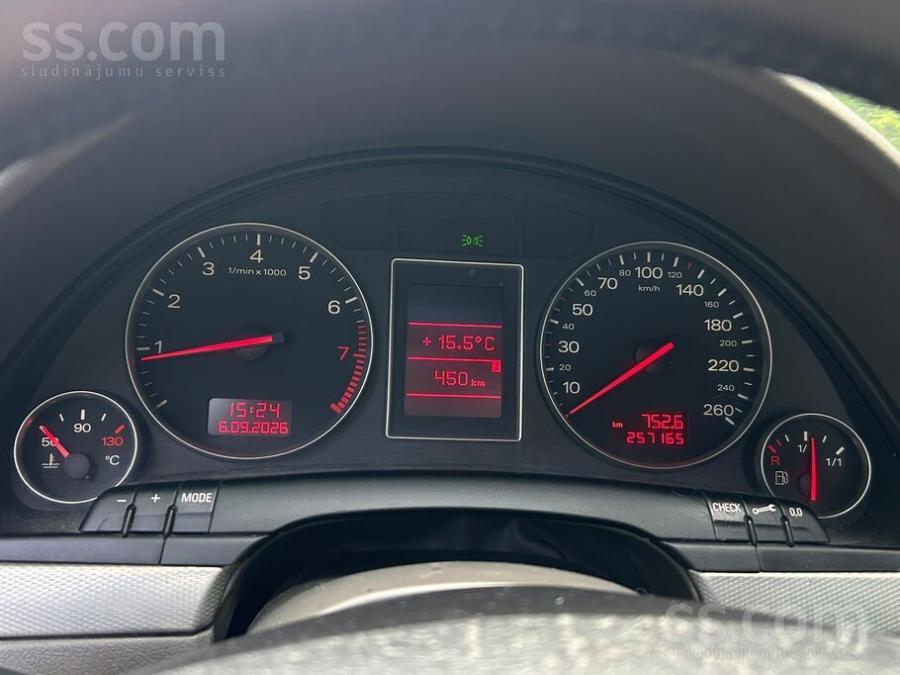 Зеленый Ауди А4 2001 в Юрмала, объемом двигателя 2.00 л и пробегом 257 тыс. км за 1300 €, фото 6 на AUTOMOTO.COM.LV