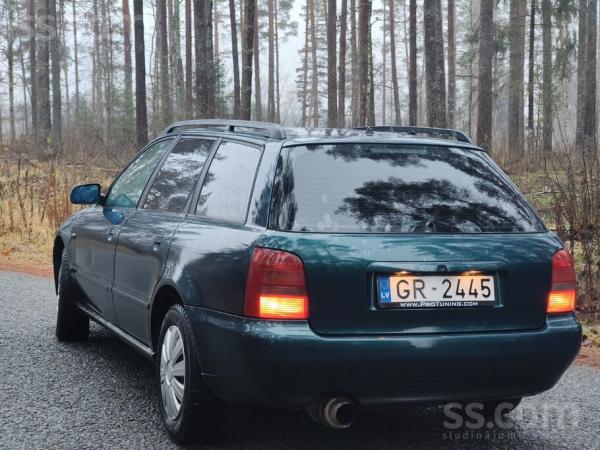 Green Audi A4 1996 in Cesis, with an engine capacity of 1.80 L and mileage of 342 thousand km for 3250 €, photo 3 on AUTOMOTO.COM.LV