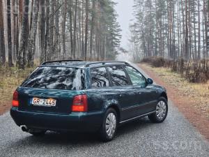 Zaļš Audi A4 1996 Cēsis, ar dzinēja tilpumu 1.80 L un nobraukumu 340 tūkst. km par 2300 €, foto 2 vietnē AUTOMOTO.COM.LV