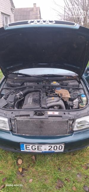 Zaļš Audi A4 1996 Alīta, ar dzinēja tilpumu 1.80 L un nobraukumu 380 tūkst. km par 500 €, foto  vietnē AUTOMOTO.COM.LV