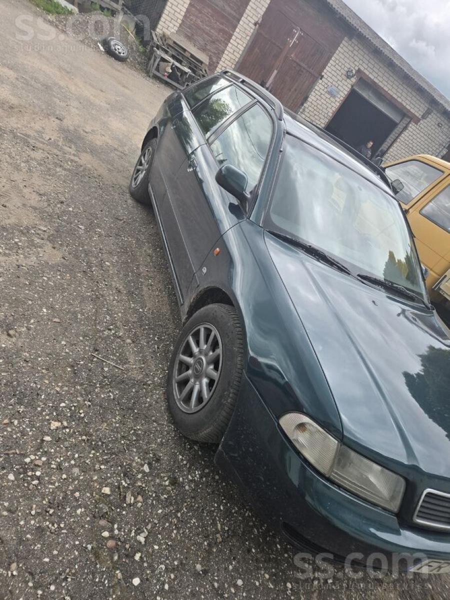 Green Audi A4 1996 in Daugavpils, with an engine capacity of 1.90 L and mileage of 552 thousand km for 1400 €, photo 3 on AUTOMOTO.COM.LV