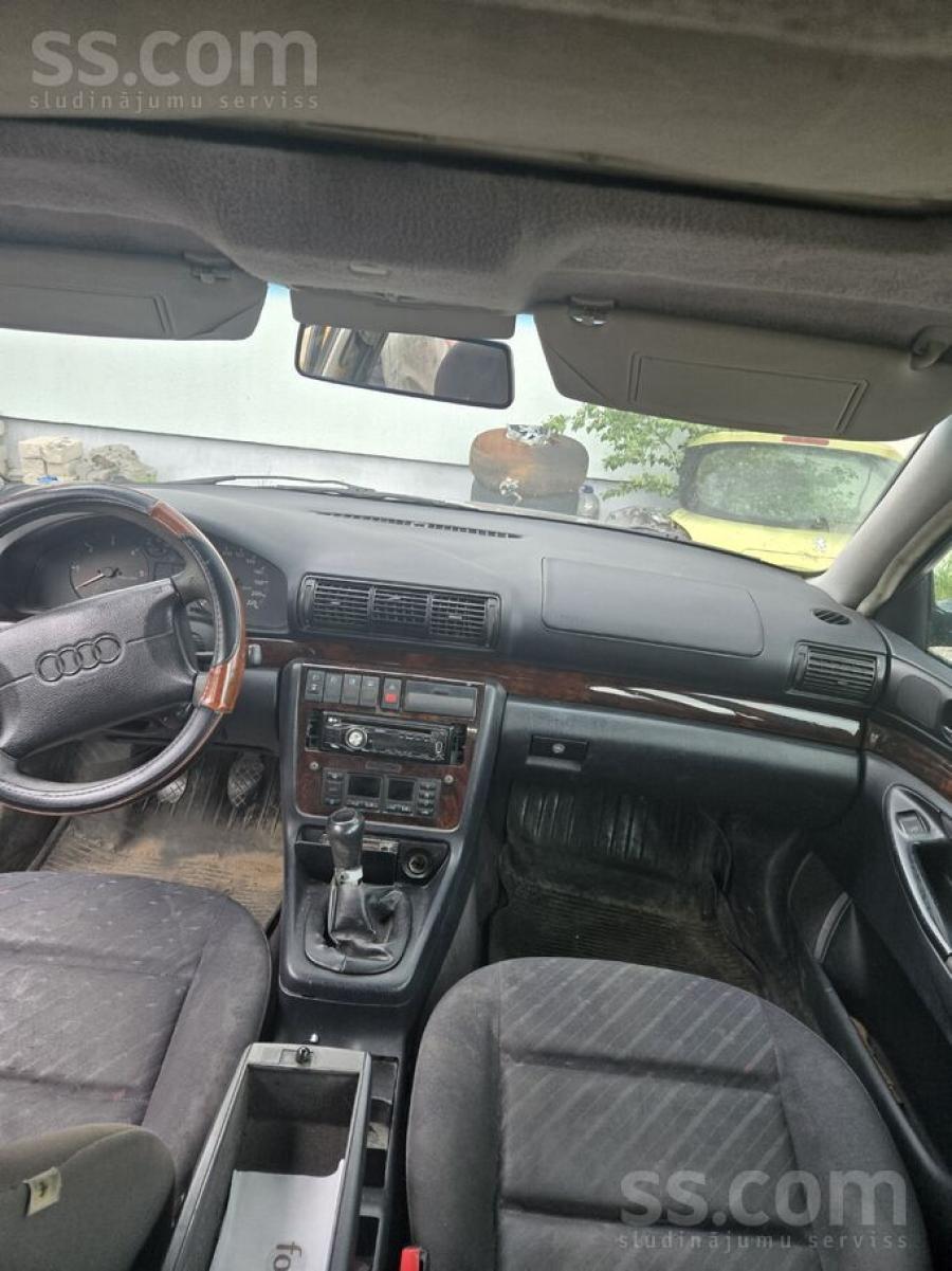 Green Audi A4 1996 in Daugavpils, with an engine capacity of 1.90 L and mileage of 552 thousand km for 1400 €, photo 5 on AUTOMOTO.COM.LV
