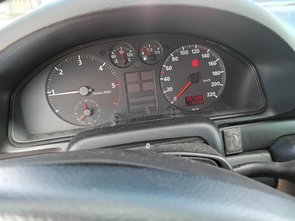 Zaļš Audi A4 1996 Pasvalys, ar dzinēja tilpumu 1.90 L un nobraukumu 397 tūkst. km par 1000 €, foto 9 vietnē AUTOMOTO.COM.LV