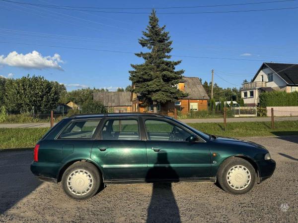 Зеленый Ауди А4 1996 в Паневежис, объемом двигателя 1.90 л и пробегом 300 тыс. км за 850 €, фото 6 на AUTOMOTO.COM.LV