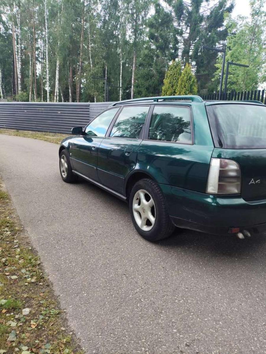Green Audi A4 1996 in Vilnius, with an engine capacity of 1.90 L and mileage of 295 thousand km for 900 €, photo 5 on AUTOMOTO.COM.LV