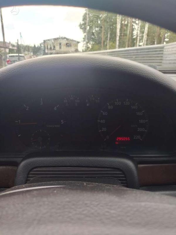 Zaļš Audi A4 1996 Viļņa, ar dzinēja tilpumu 1.90 L un nobraukumu 295 tūkst. km par 900 €, foto 8 vietnē AUTOMOTO.COM.LV