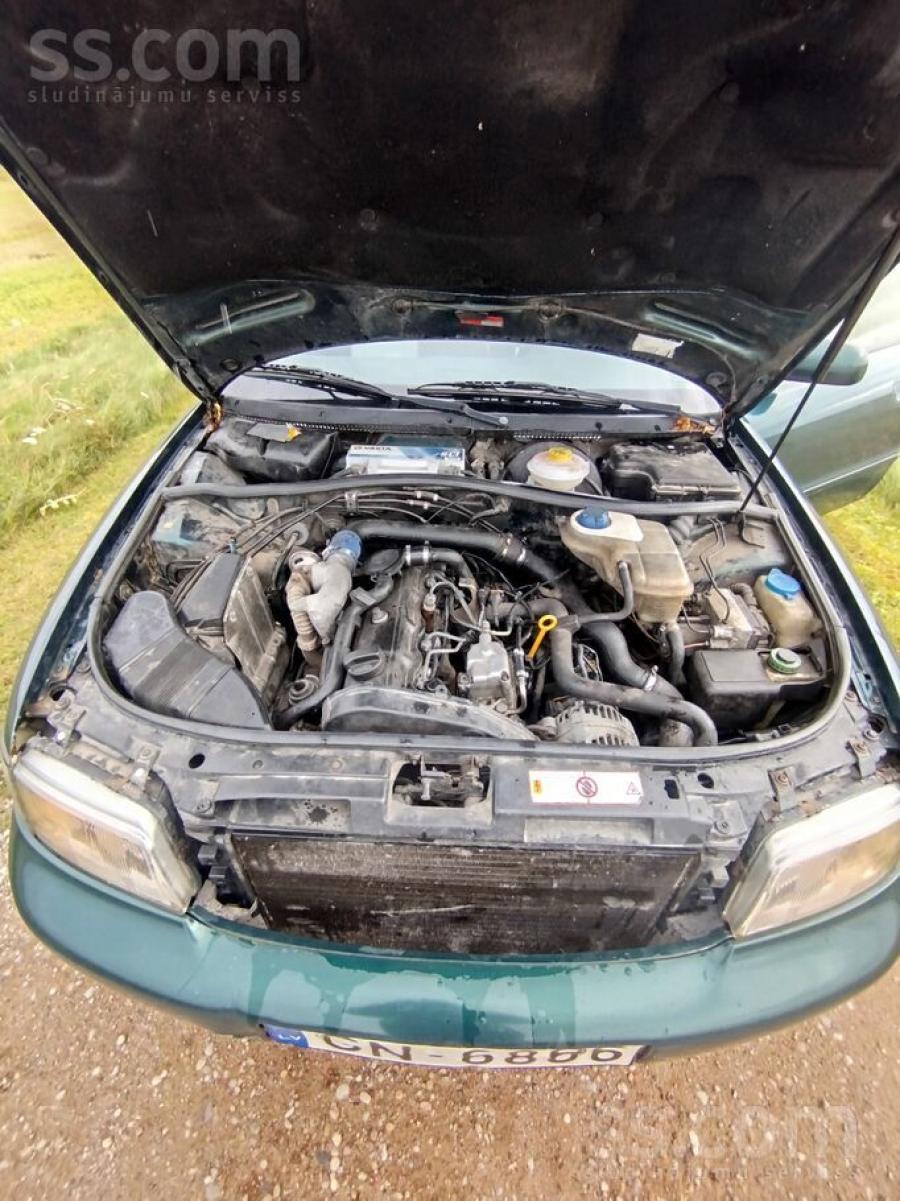 Zaļš Audi A4 1996 Tukums, ar dzinēja tilpumu 1.90 L un nobraukumu 446 tūkst. km par 1550 €, foto 8 vietnē AUTOMOTO.COM.LV