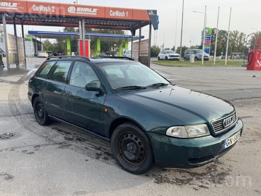 Green Audi A4 1996 in Dobele, with an engine capacity of 1.90 L and mileage of 447 thousand km for 1100 €, photo 3 on AUTOMOTO.COM.LV