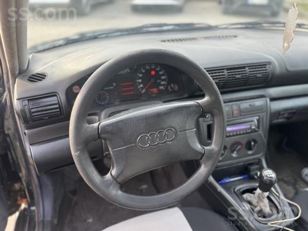Green Audi A4 1996 in Dobele, with an engine capacity of 1.90 L and mileage of 447 thousand km for 1100 €, photo 6 on AUTOMOTO.COM.LV
