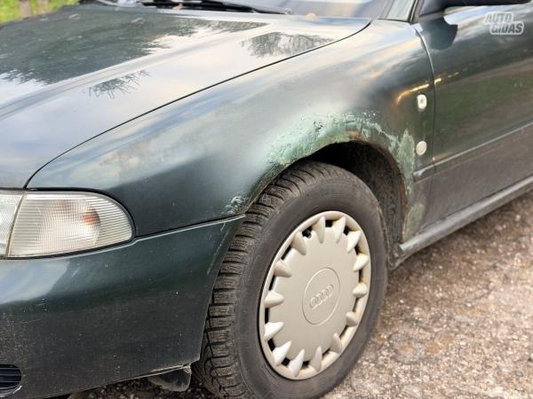 Ауди А4 1996 в Утена на AUTOMOTO.COM.LV Зеленый Ауди А4 1996 в Утена, объемом двигателя 1.90 л и пробегом 326 тыс. км за 299 €, фото 10 на AUTOMOTO.COM.LV