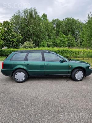 Zaļš Audi A4 1997 Limbaži, ar dzinēja tilpumu 1.80 L un nobraukumu 314 tūkst. km par 1100 €, foto 4 vietnē AUTOMOTO.COM.LV