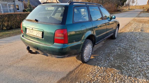 Green Audi A4 1997 in Vilkaviskis, with an engine capacity of 1.90 L and mileage of 336 thousand km for 1300 €, photo 4 on AUTOMOTO.COM.LV
