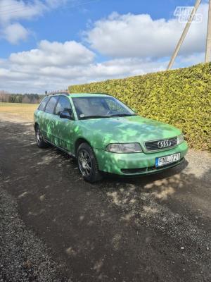 Green Audi A4 1997 in Vievis, with an engine capacity of 1.90 L and mileage of 435 thousand km for 1050 €, photo  on AUTOMOTO.COM.LV