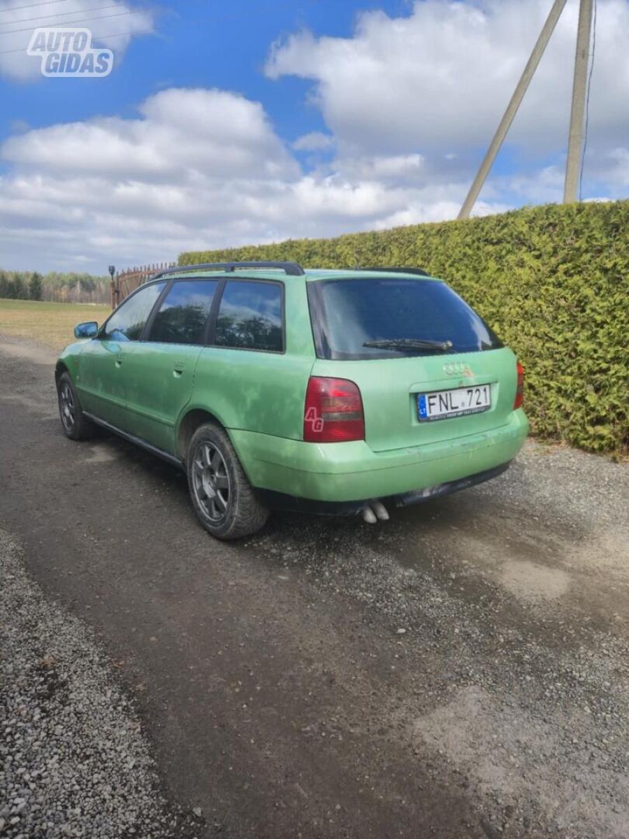 Green Audi A4 1997 in Vievis, with an engine capacity of 1.90 L and mileage of 435 thousand km for 1050 €, photo 3 on AUTOMOTO.COM.LV