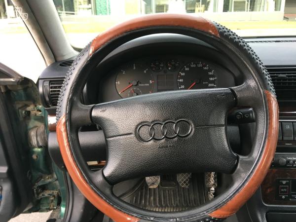 Green Audi A4 1997 in Kaunas, with an engine capacity of 1.90 L and mileage of 280 thousand km for 1550 €, photo 6 on AUTOMOTO.COM.LV