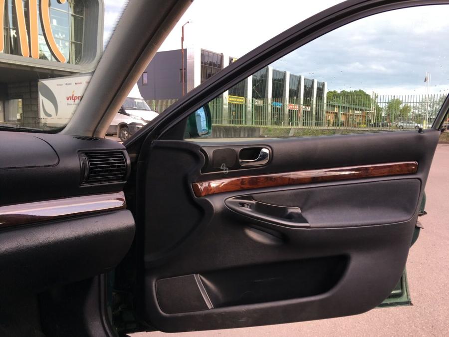 Zaļš Audi A4 1997 Kauņa, ar dzinēja tilpumu 1.90 L un nobraukumu 280 tūkst. km par 1550 €, foto 10 vietnē AUTOMOTO.COM.LV