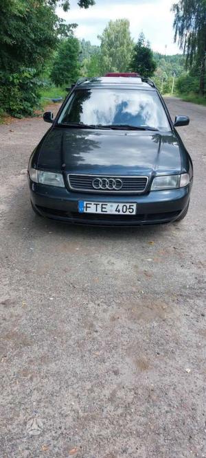 Zaļš Audi A4 1997 Viļņa, ar dzinēja tilpumu 1.90 L un nobraukumu 413 tūkst. km par 800 €, foto  vietnē AUTOMOTO.COM.LV