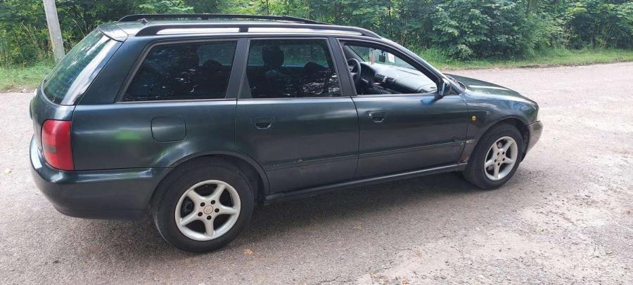 Green Audi A4 1997 in Vilnius, with an engine capacity of 1.90 L and mileage of 413 thousand km for 800 €, photo 8 on AUTOMOTO.COM.LV