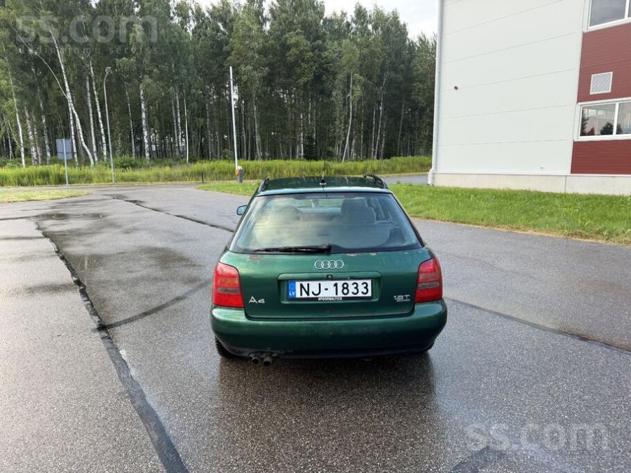 Zaļš Audi A4 1997 Limbaži, ar dzinēja tilpumu 1.80 L un nobraukumu 306 tūkst. km par 2300 €, foto 6 vietnē AUTOMOTO.COM.LV